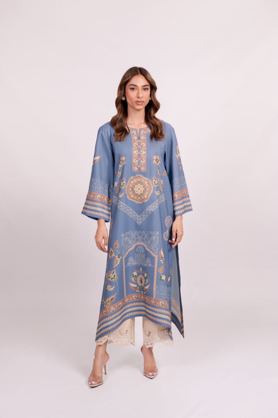 Sameera B – BARAÉ KHANOM